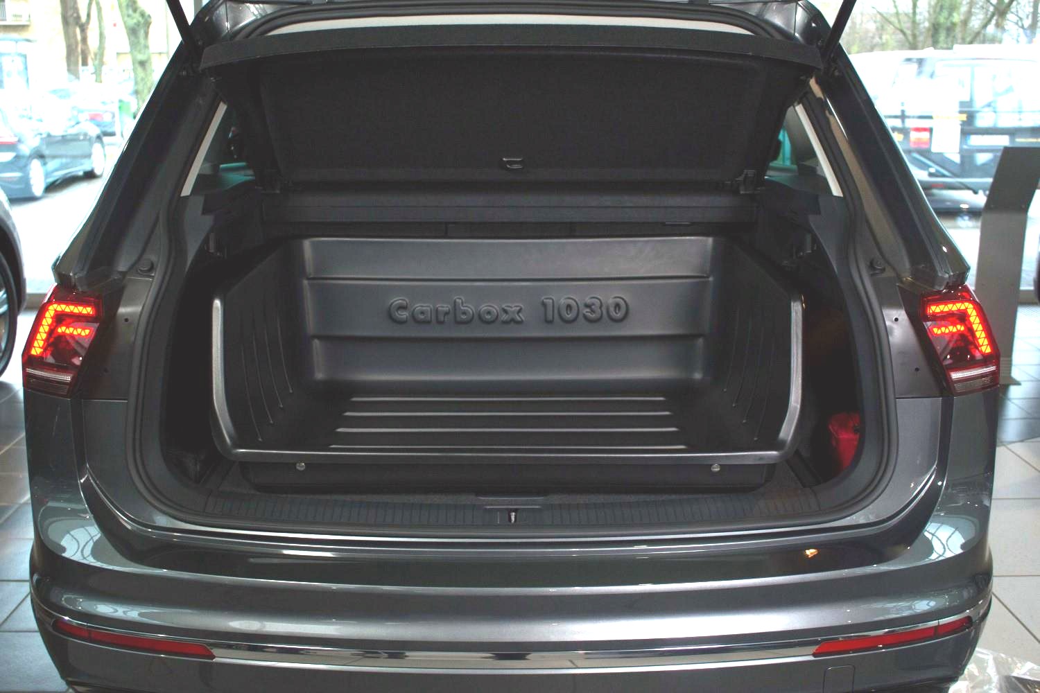 Kofferraumwanne Volkswagen Tiguan II Allspace Carbox Yoursize | PWS